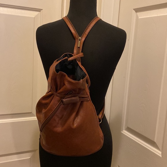 Lavoragione | Bags | Made In Italy Lavorazione Artigianle Convertible ...
